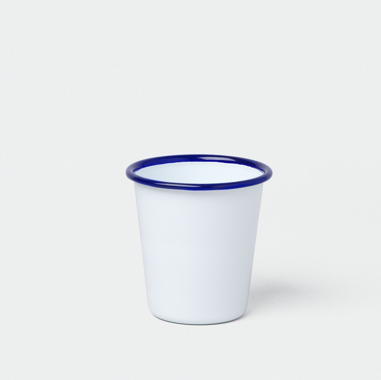 Emalerað Falcon glas – Gamla Bókabúðin